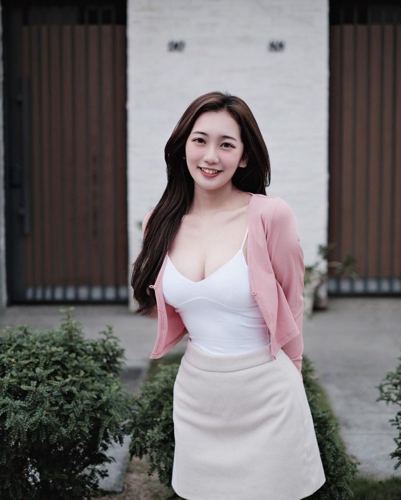 台灣美女半導體工程師 張靜 - Jpicpedia